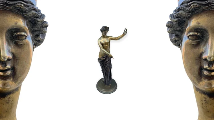 Bronze sculpture depicting the Venus of Capua — Vivioli Arte Antica