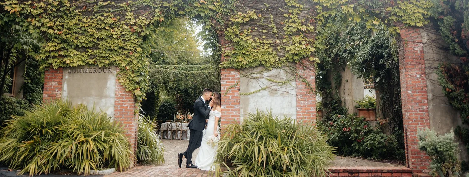 7 Poses for a Unique Wedding Gallery — Austyn Seitz Photography