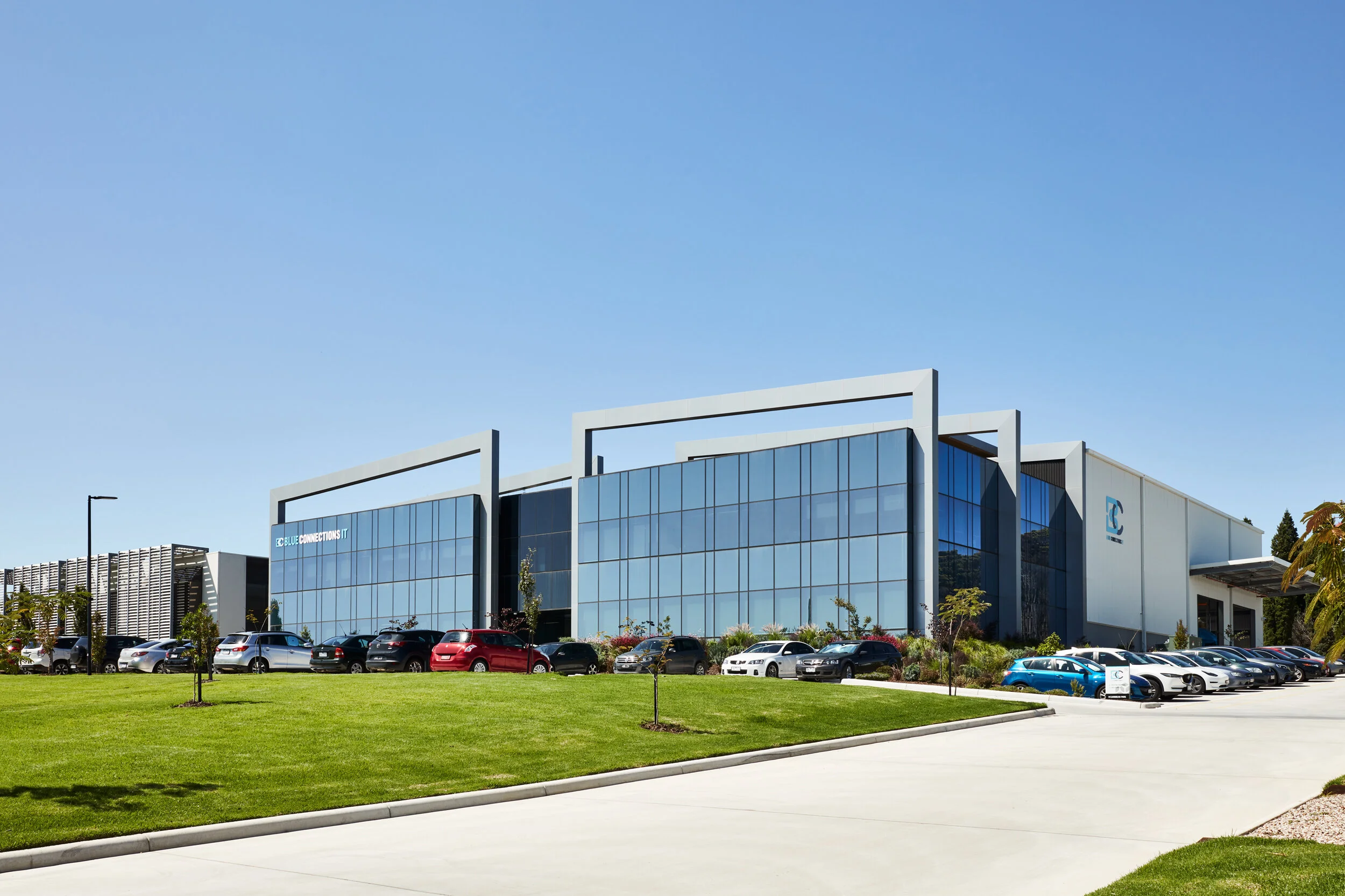 Blue Connections — Peter Ryan Architects