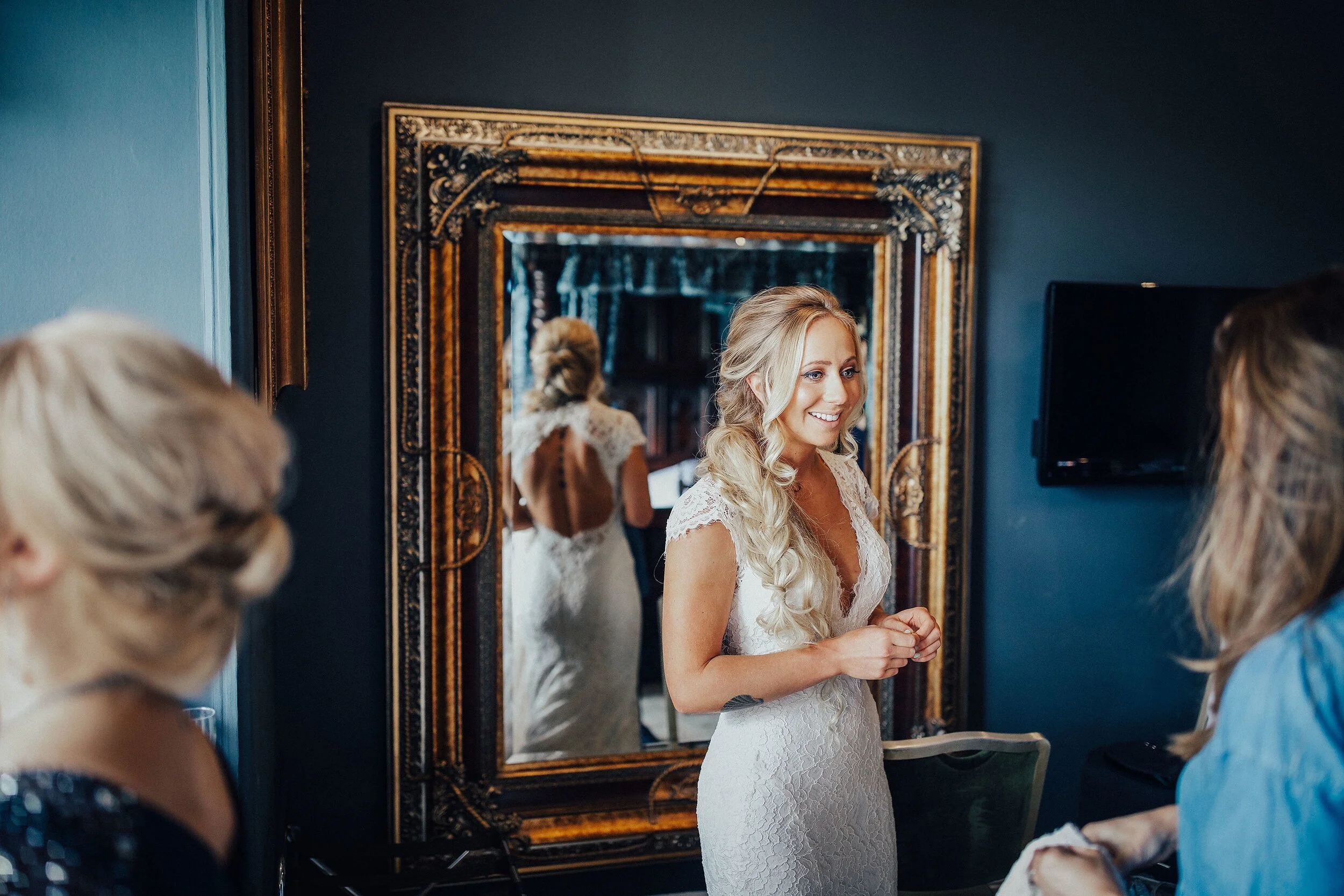 SARAH JANE MACINNES MAKEUP