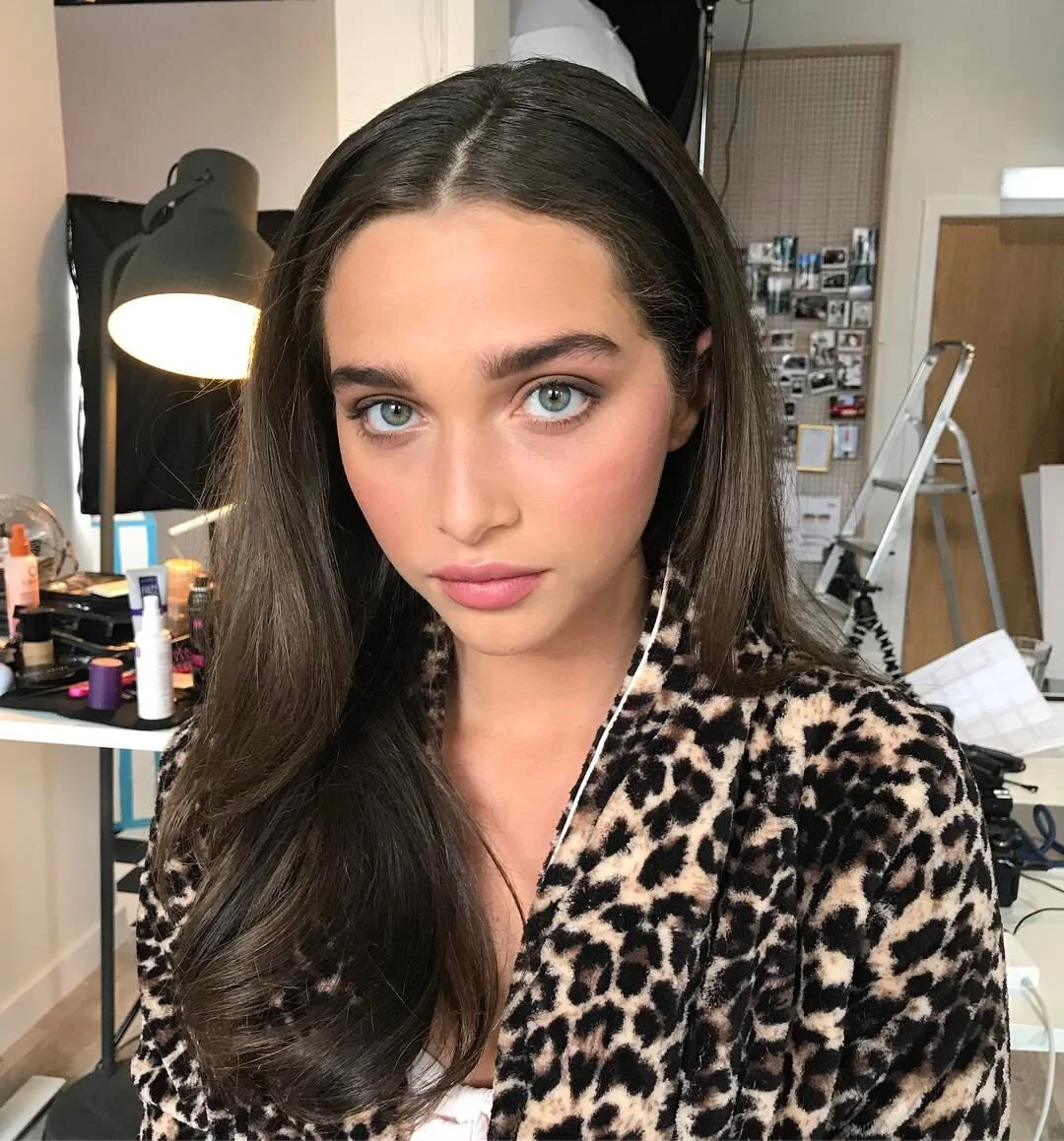 SARAH JANE MACINNES MAKEUP