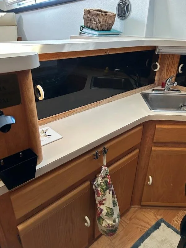 1990 Silverton Aft Cabin 40' — Jamison Yacht Sales