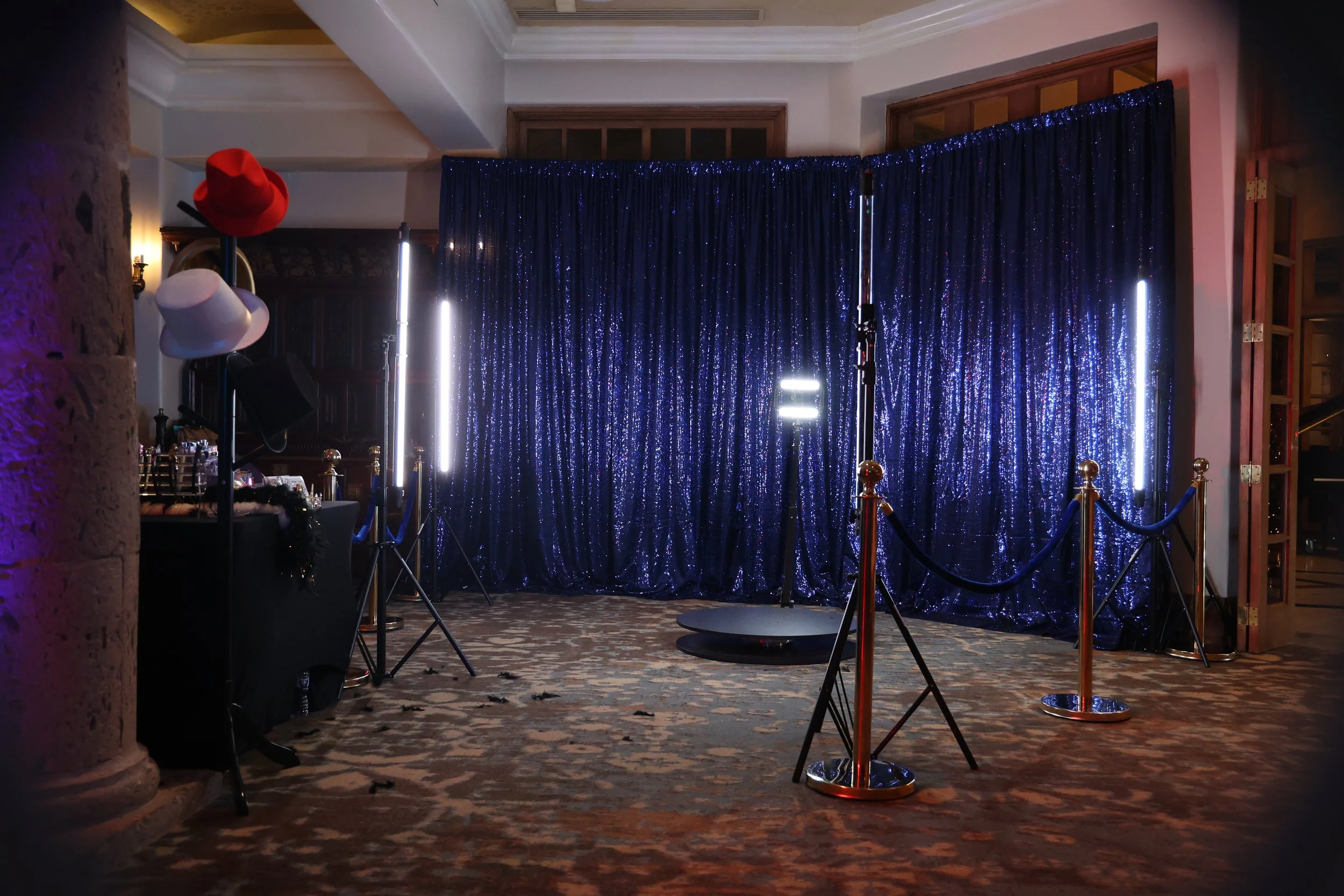 Texas 360 Photo Booth Rental - 360 Video Booth — OneAway Studios | San ...