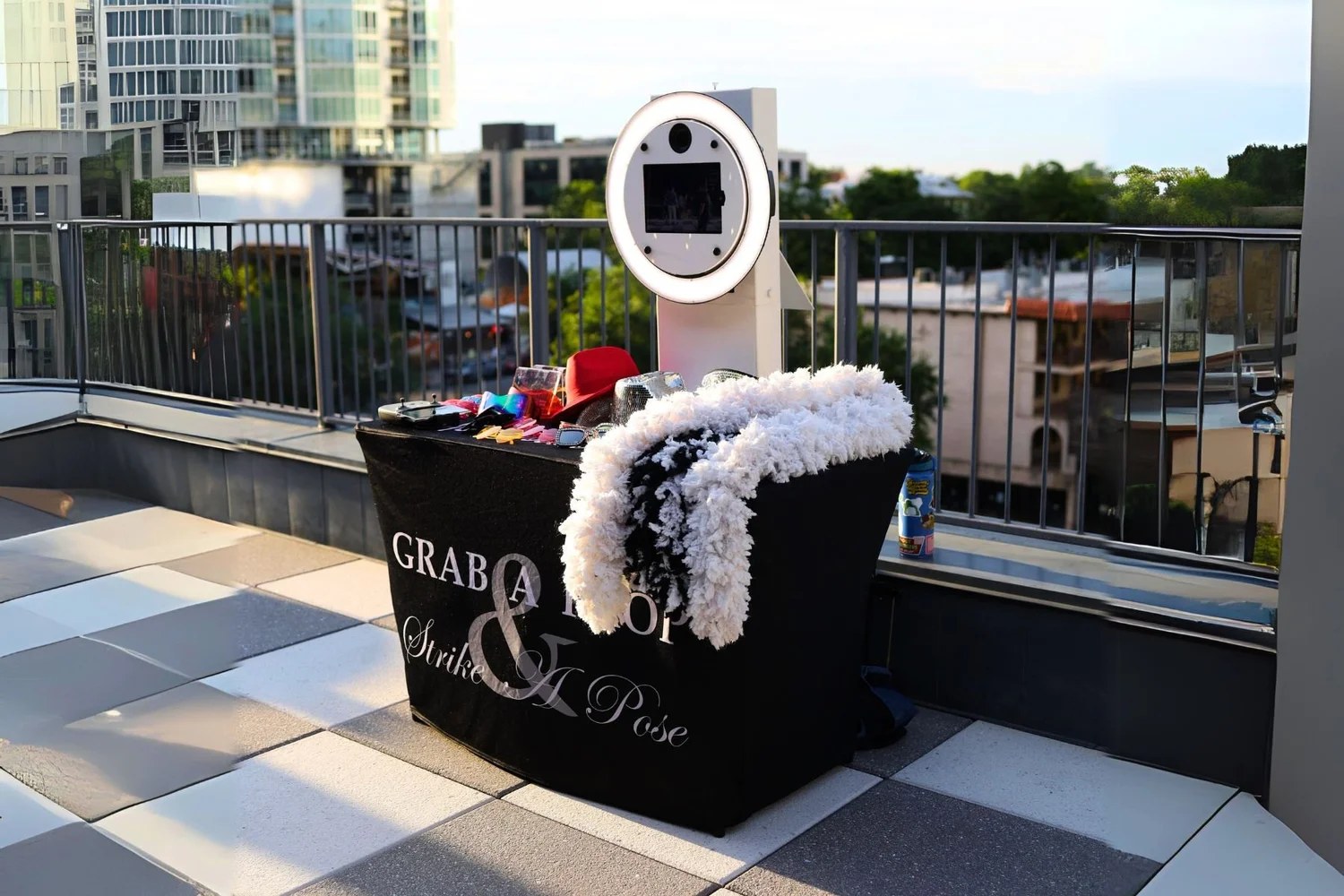 Texas Pro Selfie Booth Rental - Compact Fun & Portable Entertainment ...