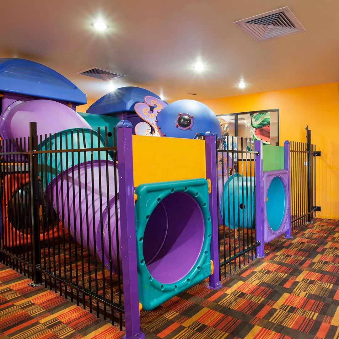 Dining — Balaclava Hotel, Earlville, QLD