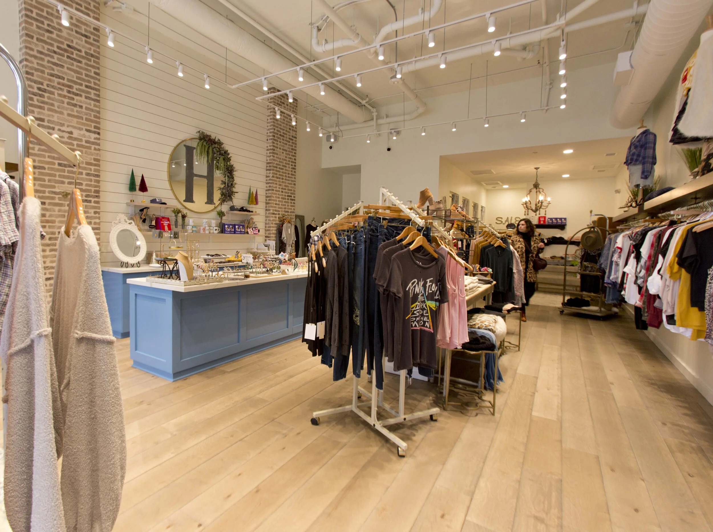 Retail / Commercial — MT Studio