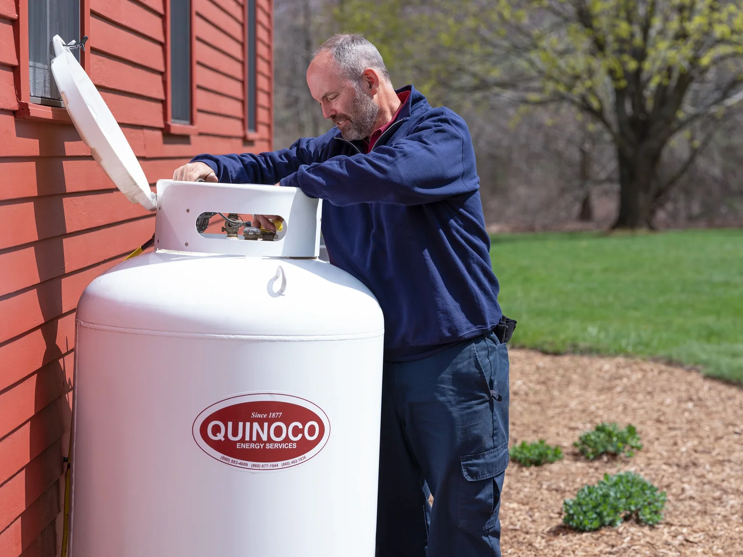 Recognizing the Signs: When to Replace Your Propane Tanks — Quinoco