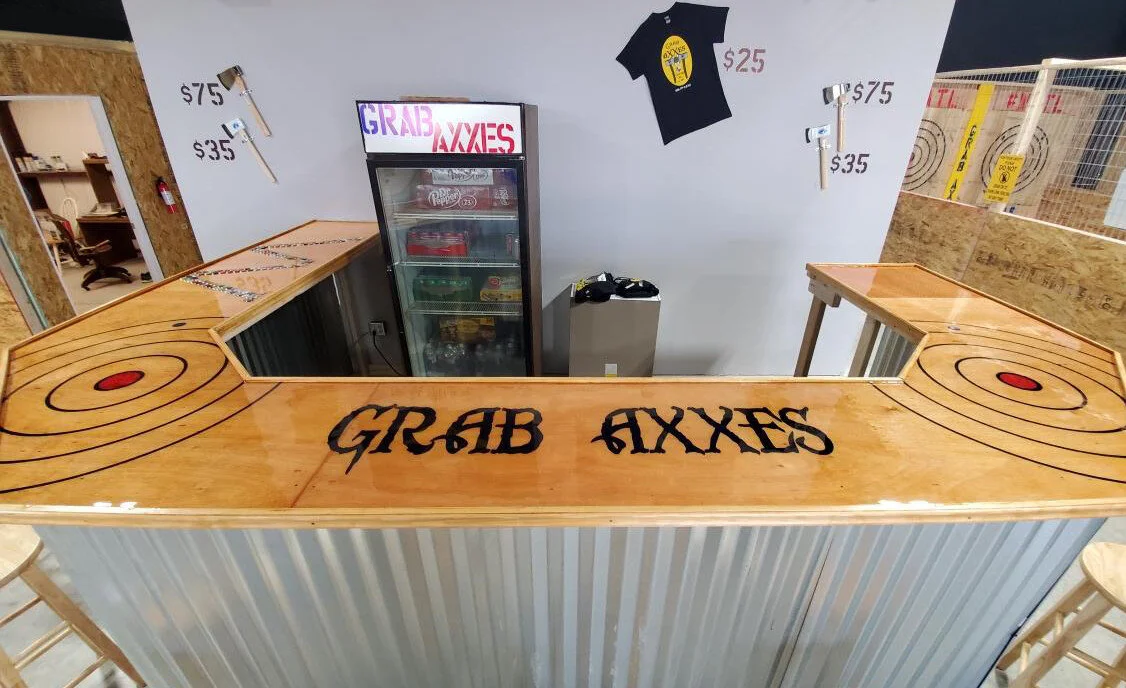 Grab Axxes - Axe Throwing Hall