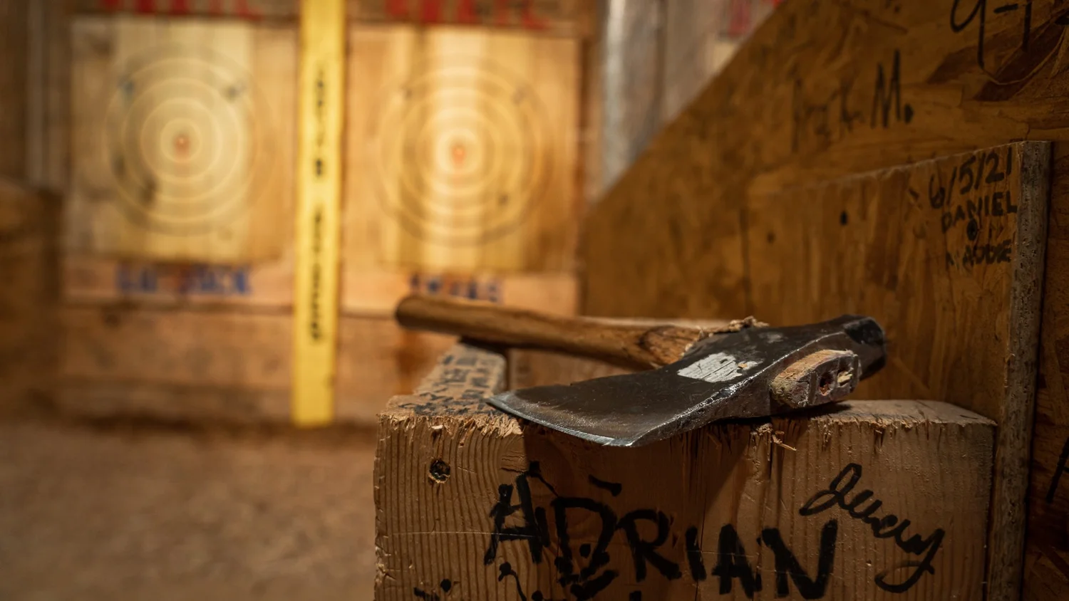 Grab Axxes - Axe Throwing Hall