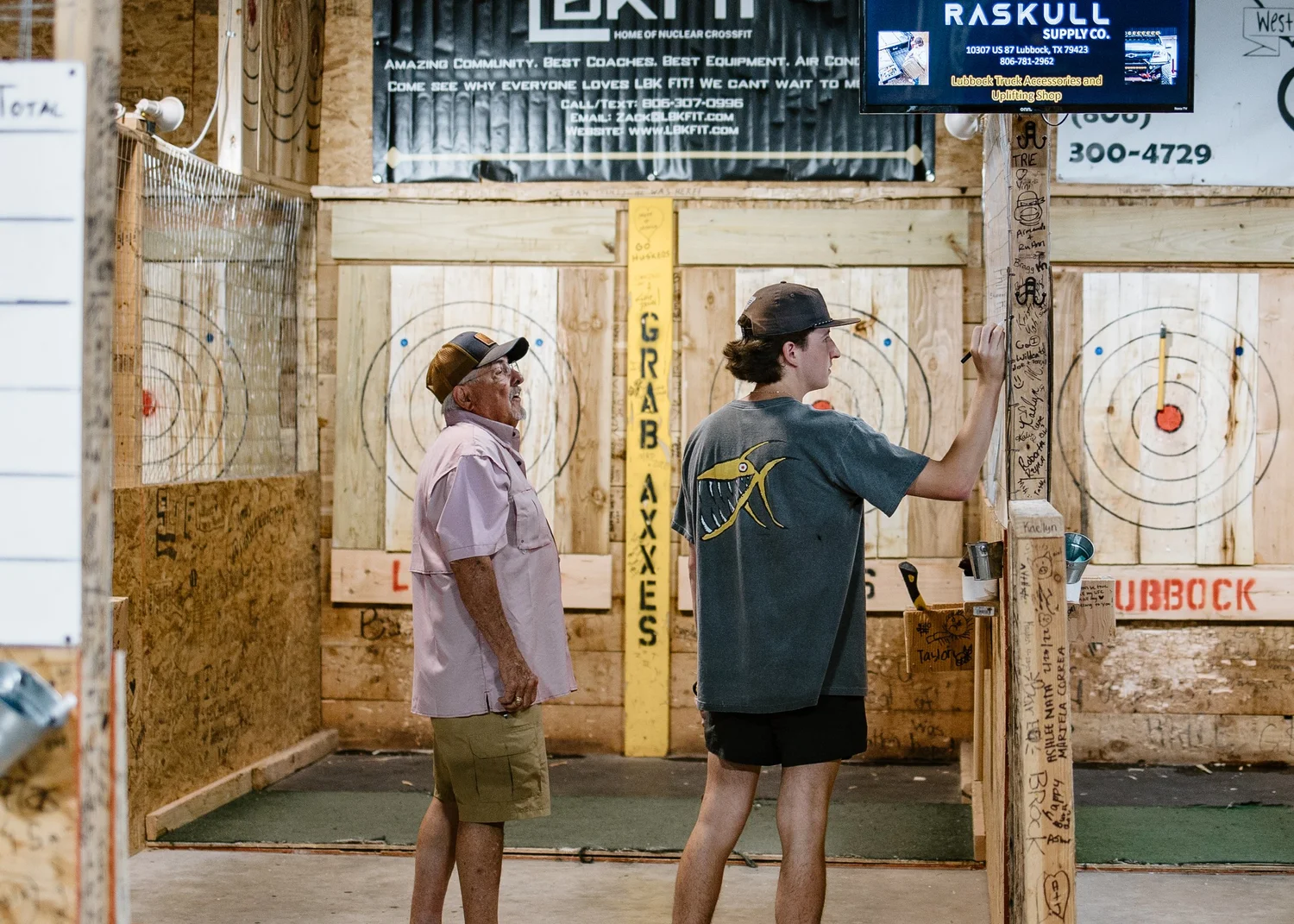 Grab Axxes - Axe Throwing Hall