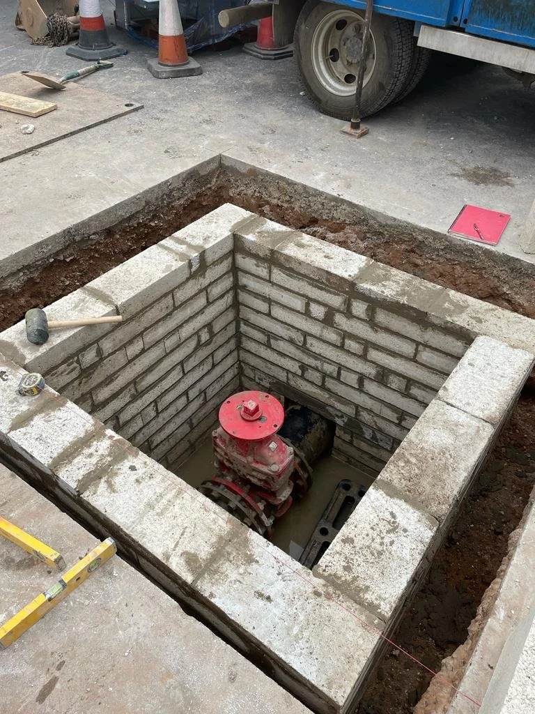 Amazon LBA2 — Pioneer Pipework Services - Gas Mains and Water Mains