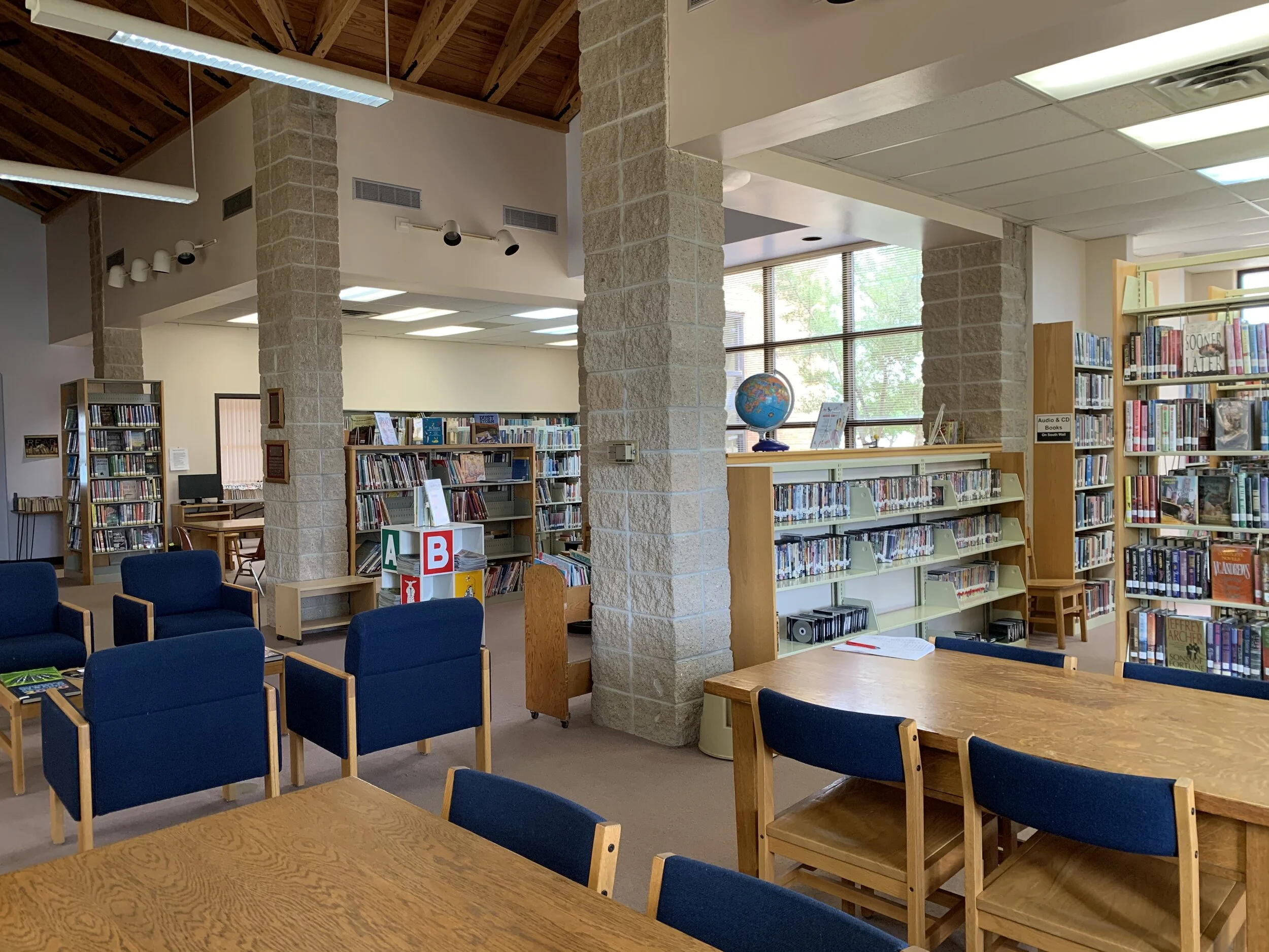 Thomas Sawyer Library — Quanah Texas