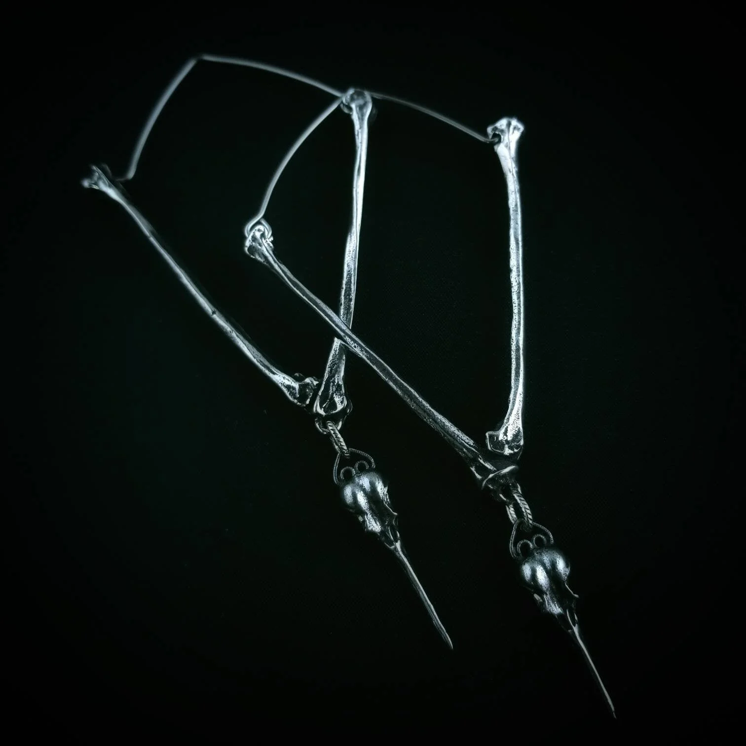 Claw dusters. Claw Chandelier earrings | Martha Rotten