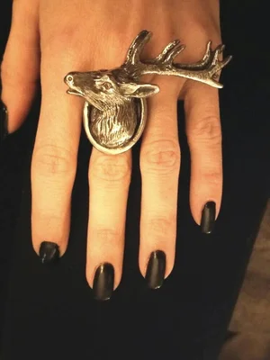 Dainty Bat Choker | Martha Rotten