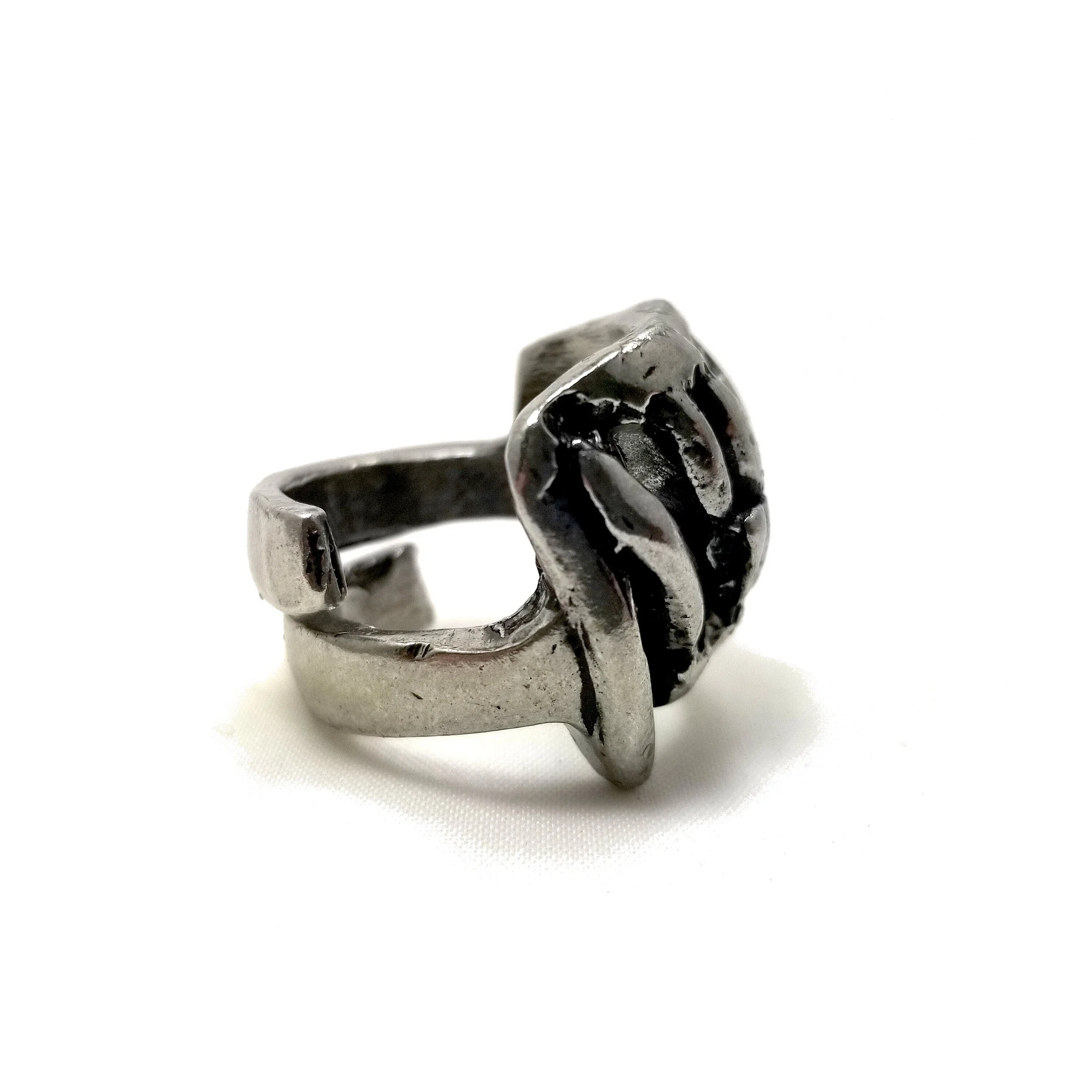 Planchette Ring. Ouija ring. | Martha Rotten