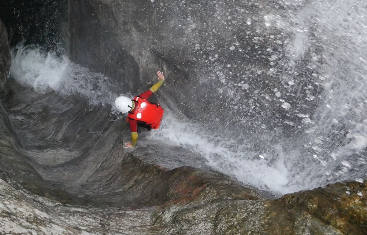 Canyoning & Trekking - La Valle di Ledro e il Rifugio Pernici — Vette e ...