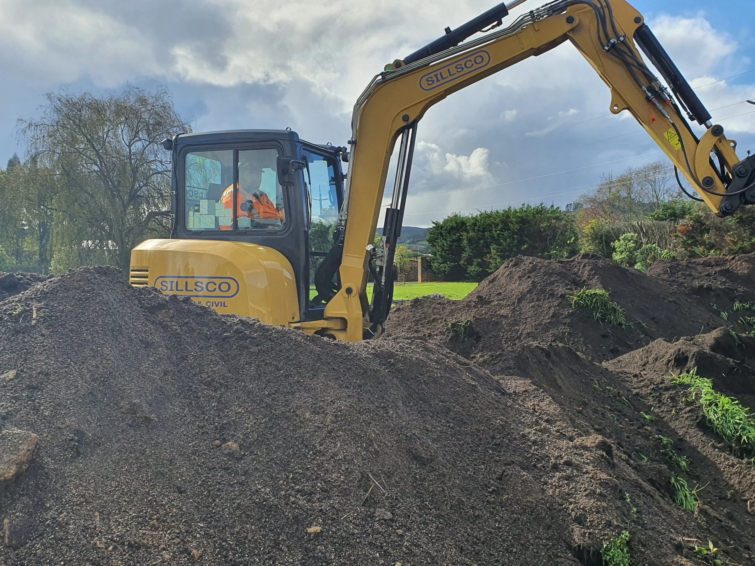 Sillsco | Auckland Civil, Cartage & Digger Hire Services