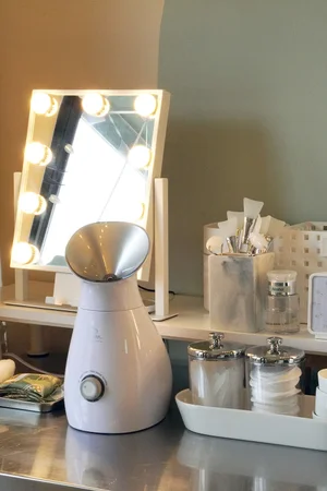 The Facial Bar - Guided Self-Service Skincare — Bonnie Skincare
