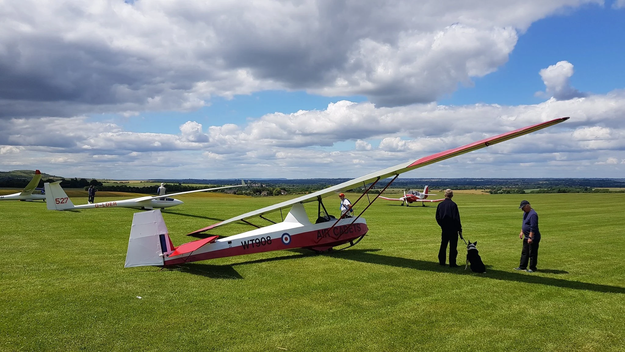 Private Gliders — London Gliding Club