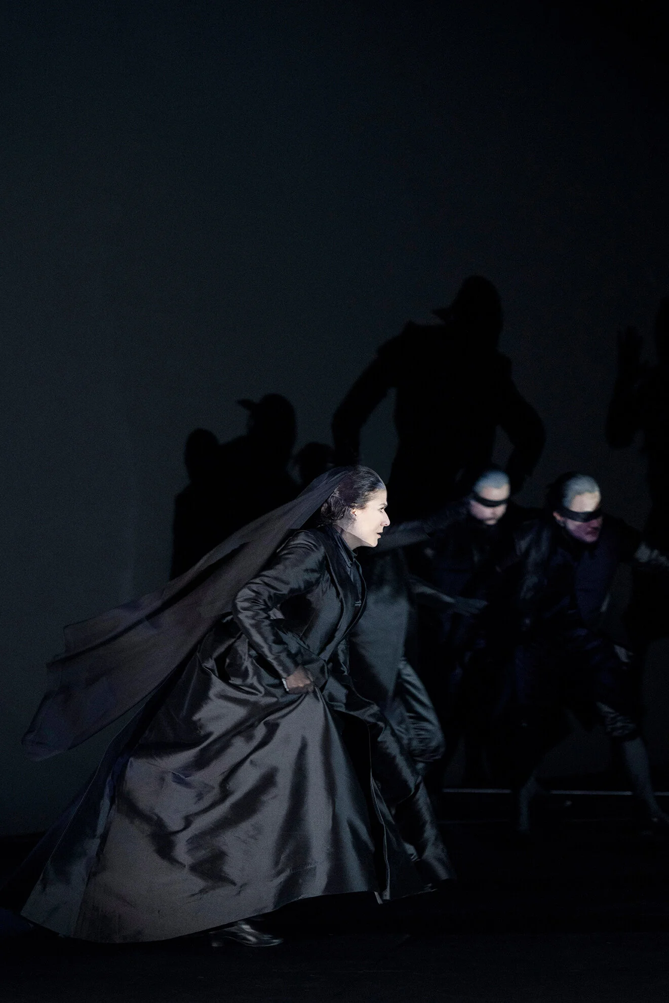 oper — MONIKA RITTERSHAUS