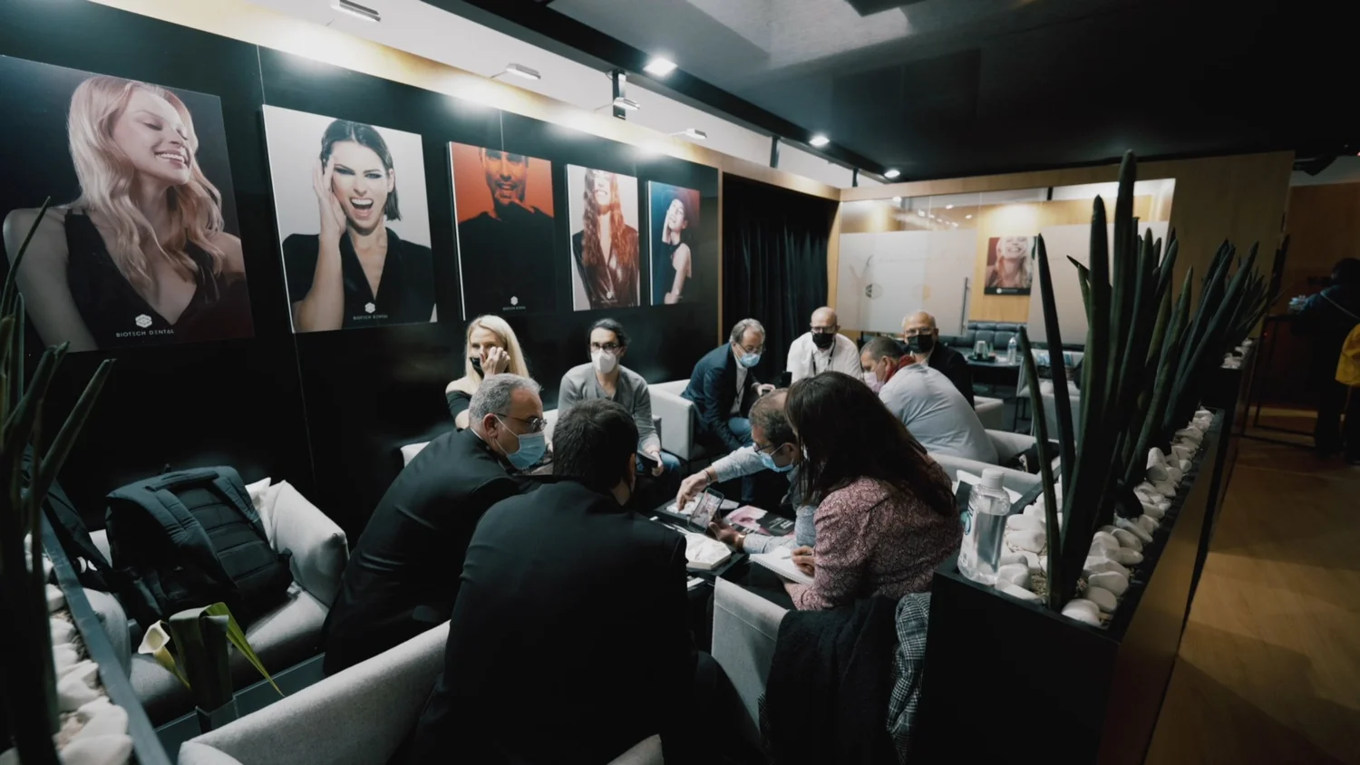 Stands 'flagship' pour Biotech Dental — Phygital | Immersive experiences