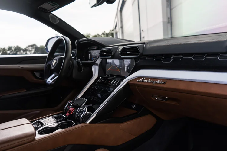 2019 Lamborghini Urus Gray / Tan | DS Members Collection®