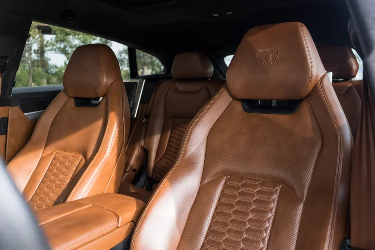 2019 Lamborghini Urus Gray / Tan | DS Members Collection®