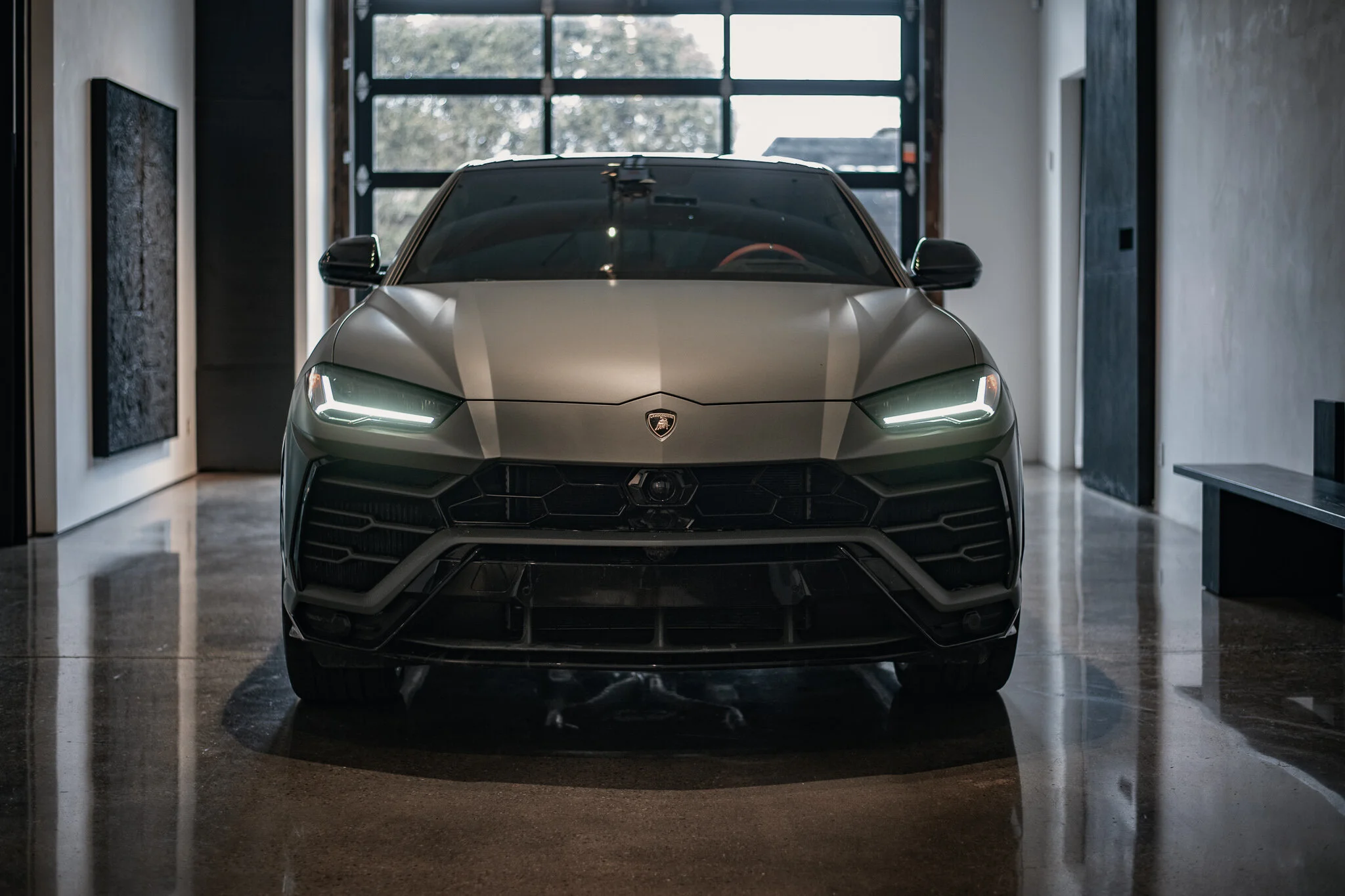 Rent the Lamborghini Urus in Chicago | DS Members Collection®