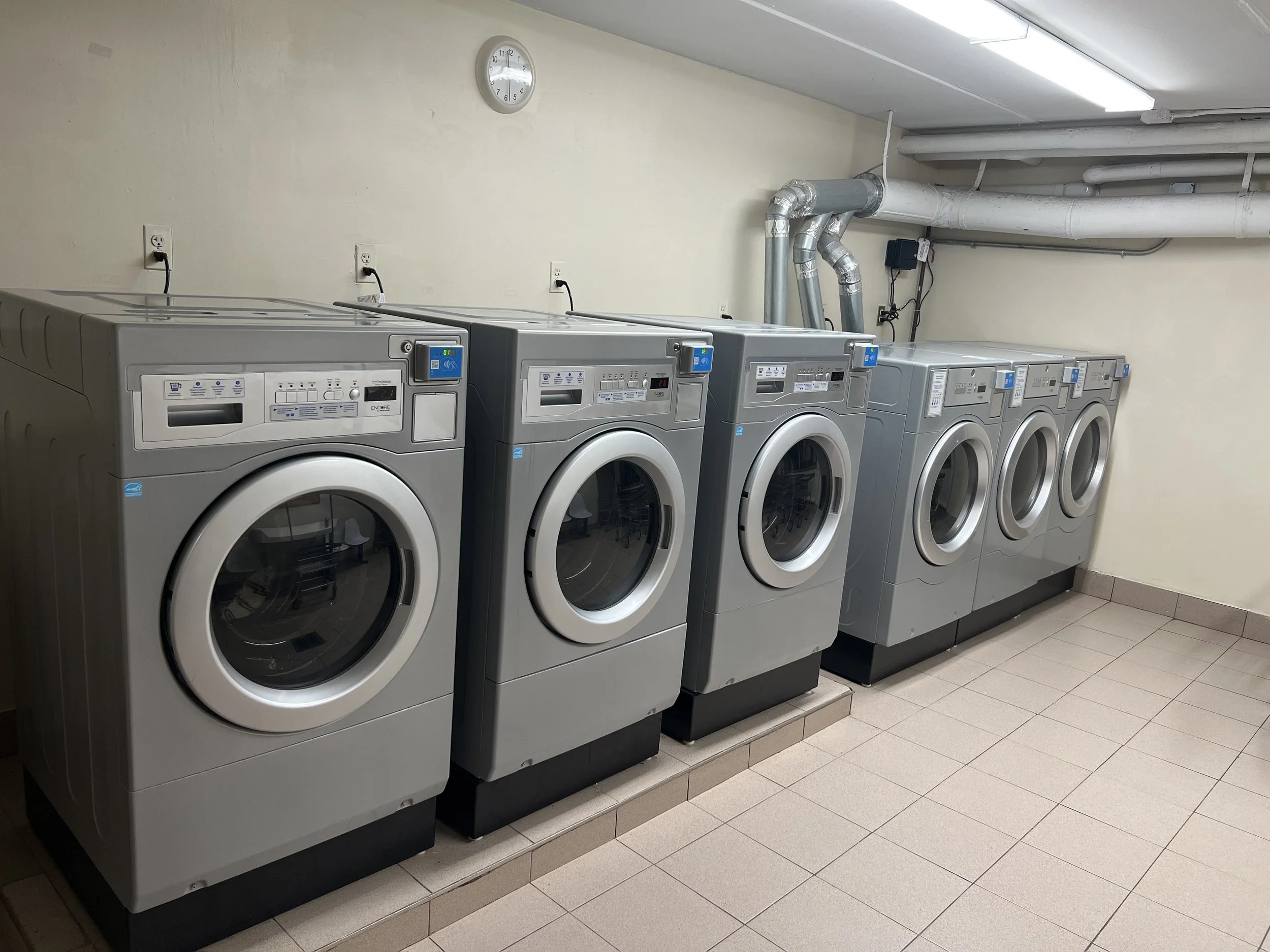 Self-Operated Laundry Service in USA | SelfOp Laundry