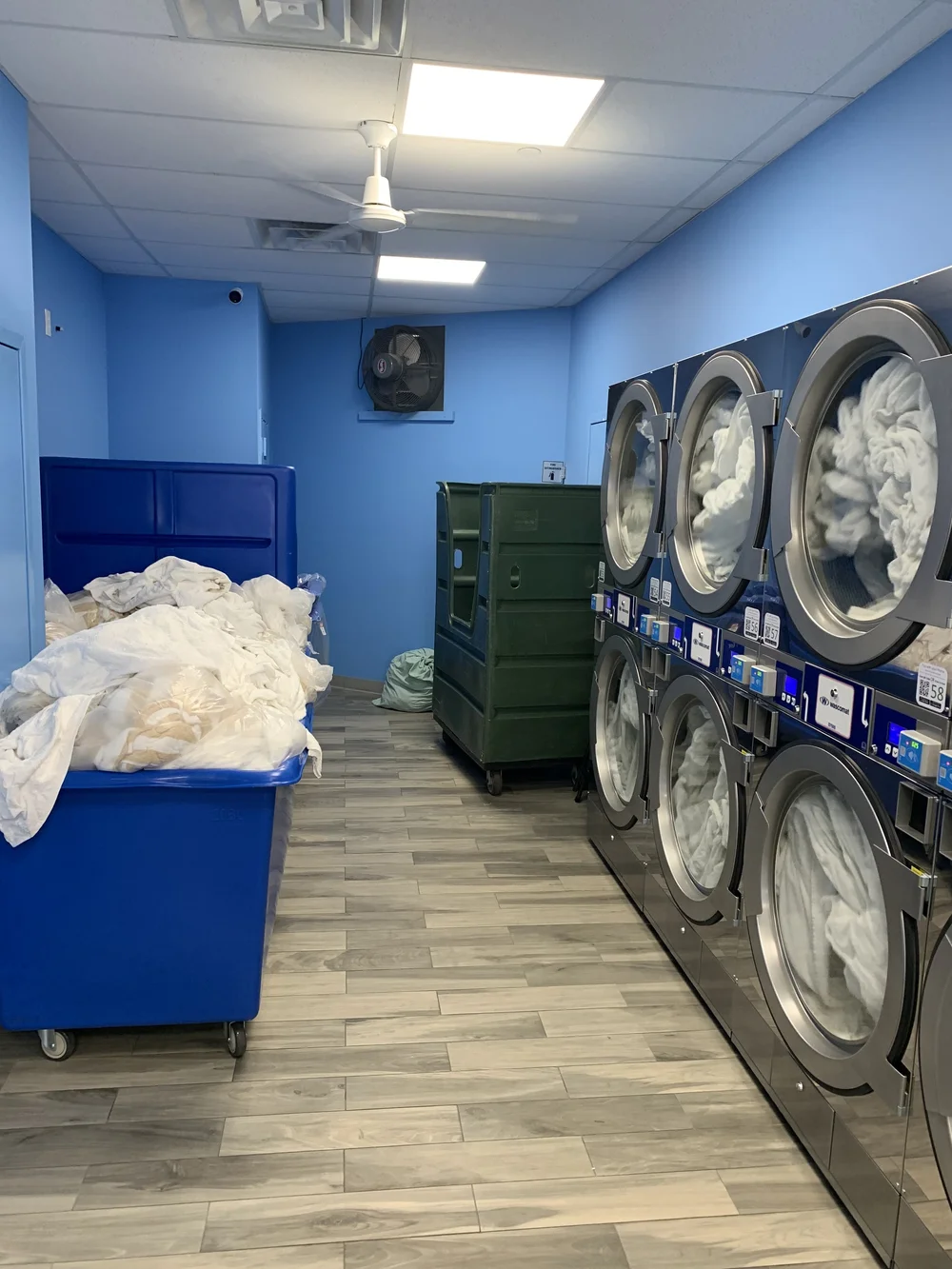Self-Operated Laundry Service in USA | SelfOp Laundry