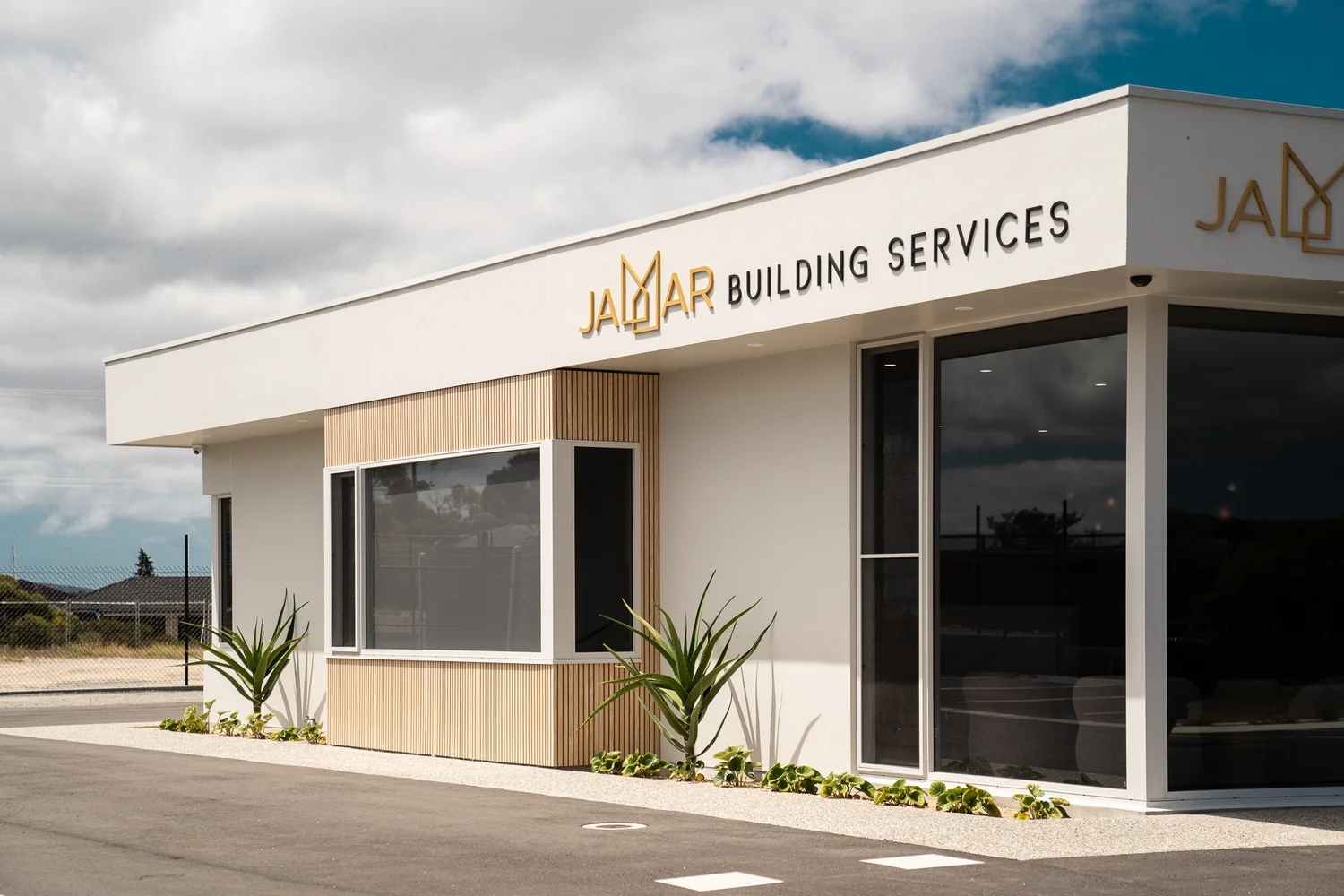 Portfolio — JAMAR BUILDING
