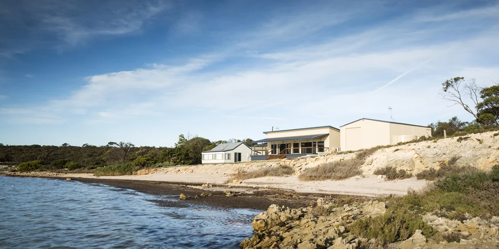 Shelley Beach Road - Dutton Bay - Extension/ Renovation — JAMAR BUILDING