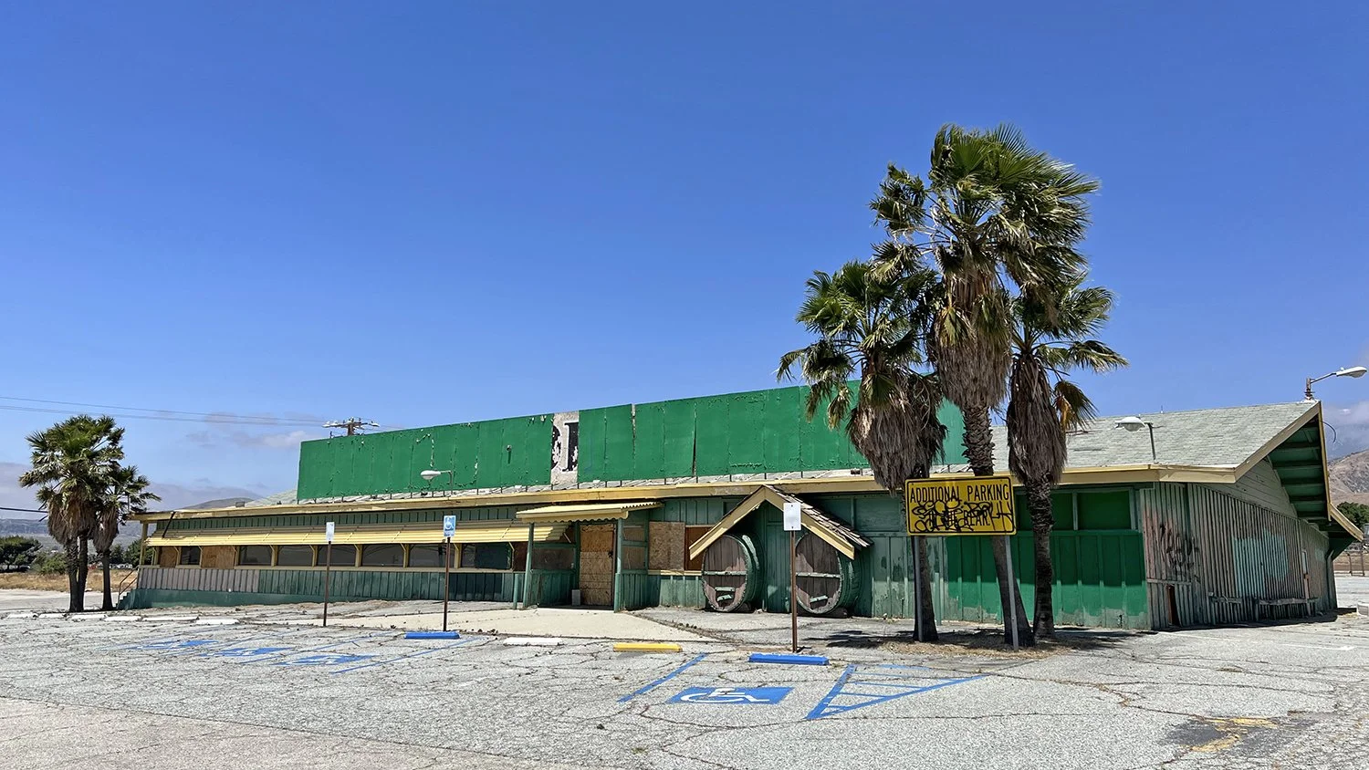 Hadley Fruit Orchards - Moved Next Door - California — Abandoned Places ...