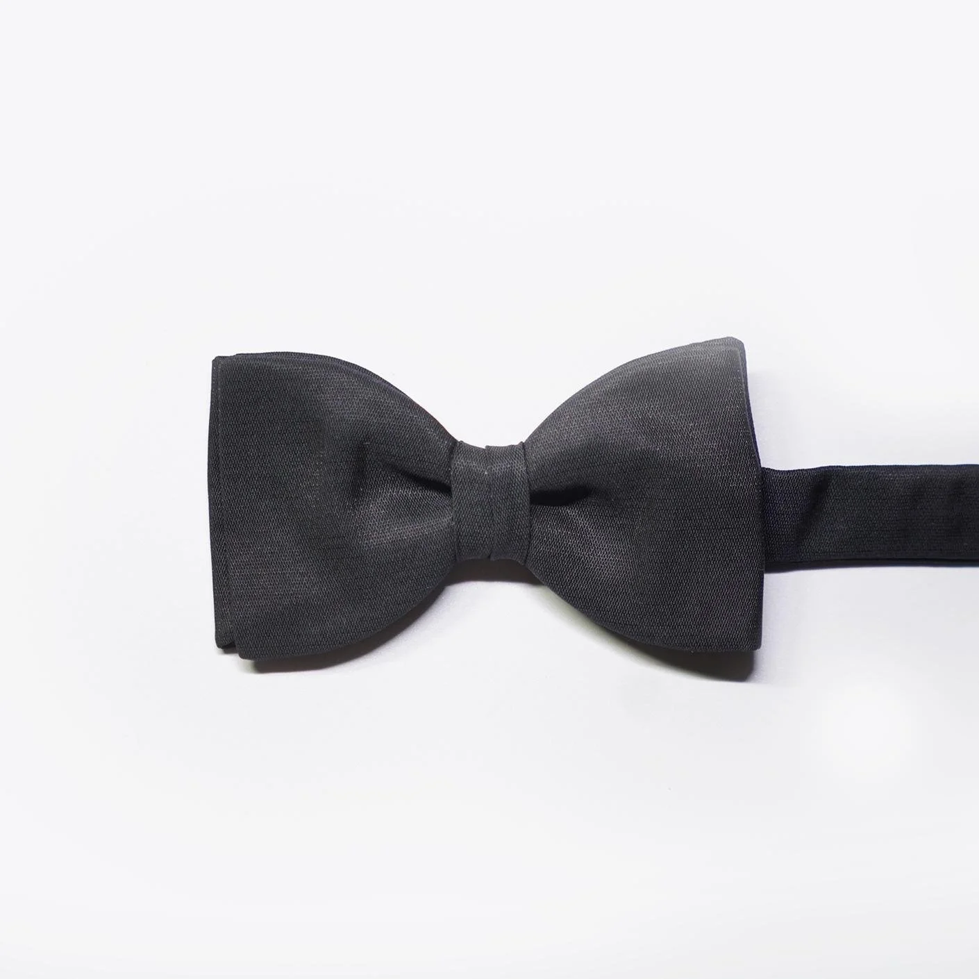 Benson & Clegg Navy Velvet Bow Tie | Handmade British Elegance — Sprezza