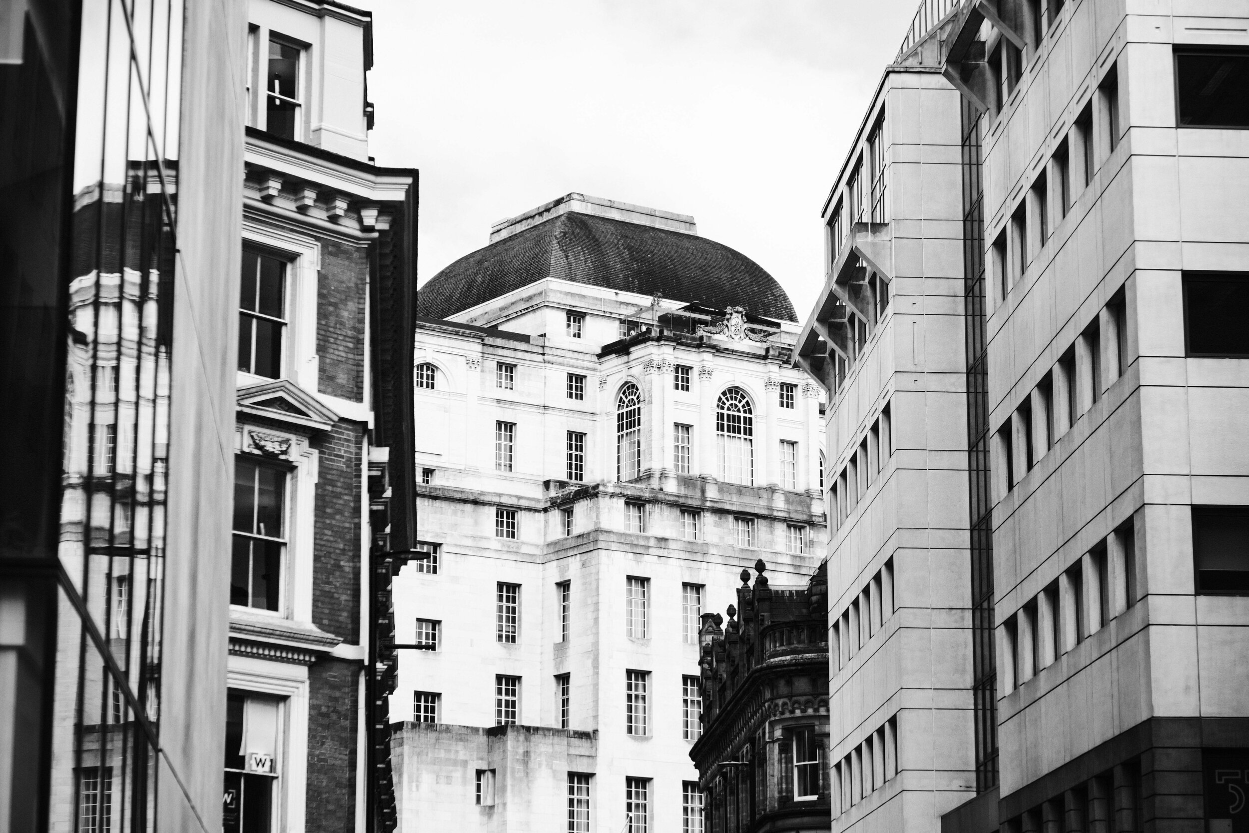 The Monochrome Cities: Manchester — jamiechancetravels