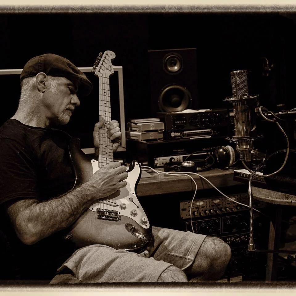 Lost Chord Guitars