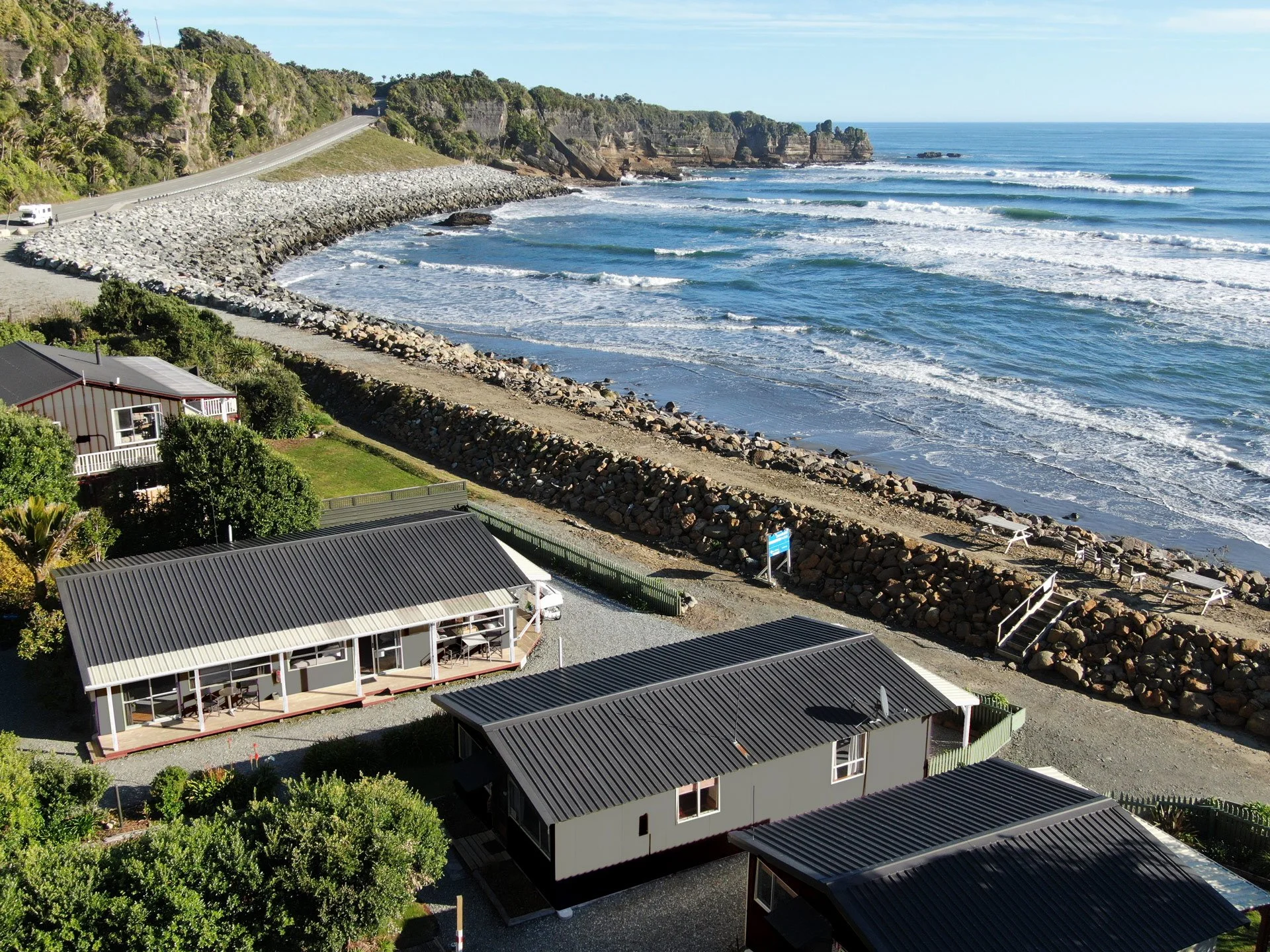 Punakaiki Motel Units — Punakaiki Beachfront Motels