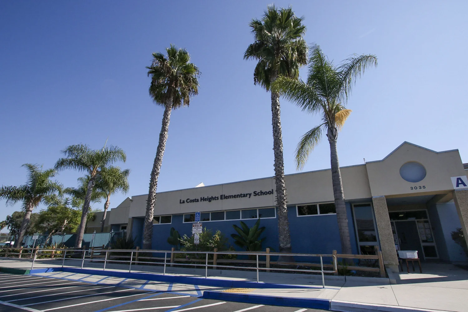 La Costa Heights — Encinitas Educational Foundation