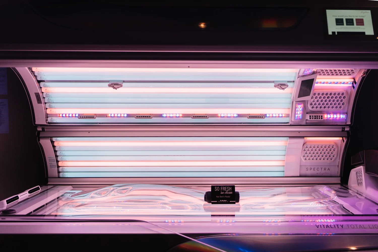 SPECIALS — Tan Republic