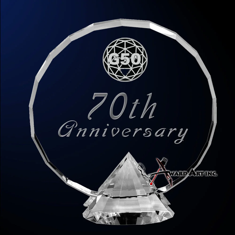 Customized Desktop GLASS & CRYSTAL Awards of vary Shapes and Themes for ...