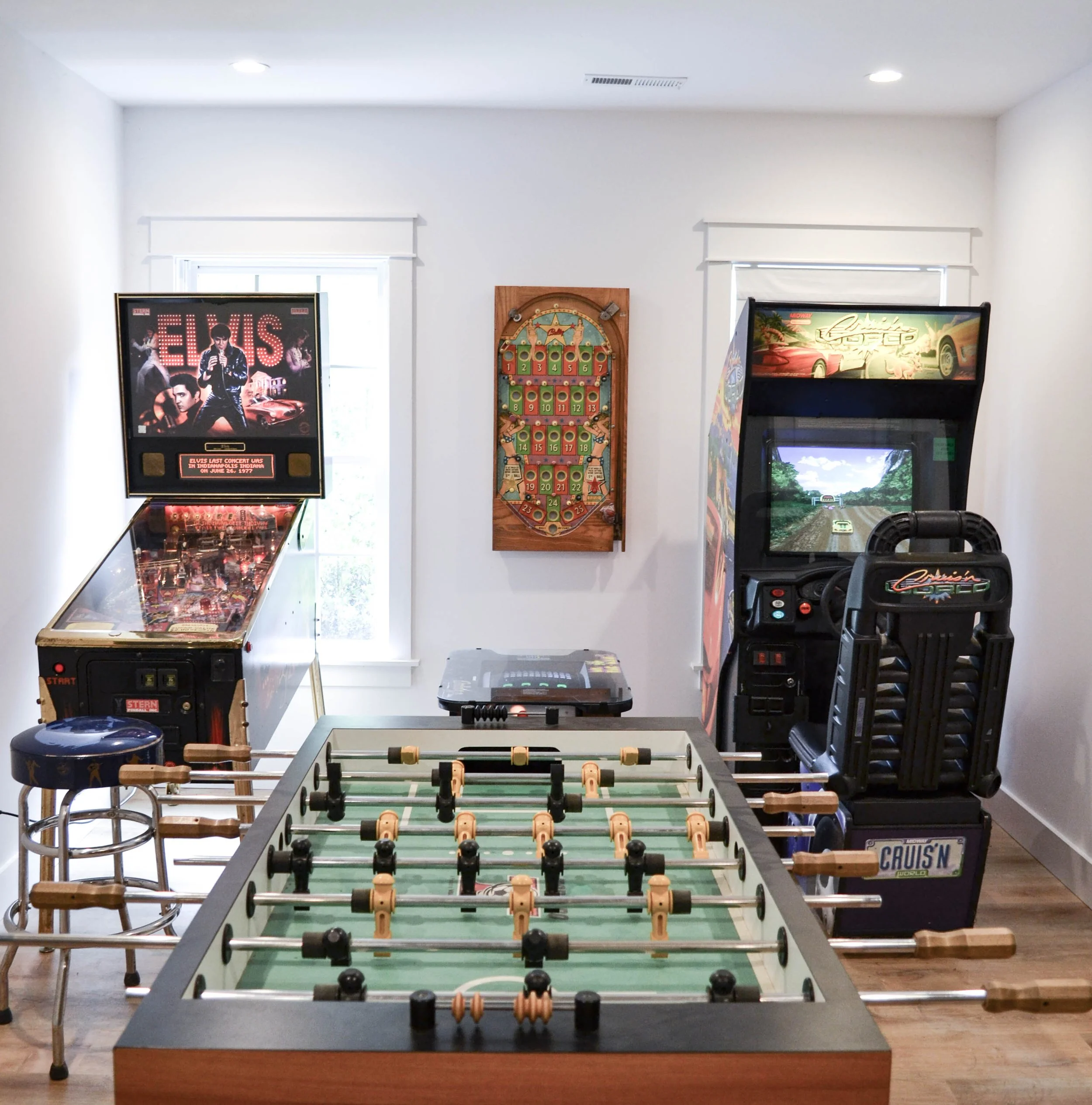 Onsite Accommodation - Stay on The Farm in Our 7 Bed - 9 Bath Farmhouse!