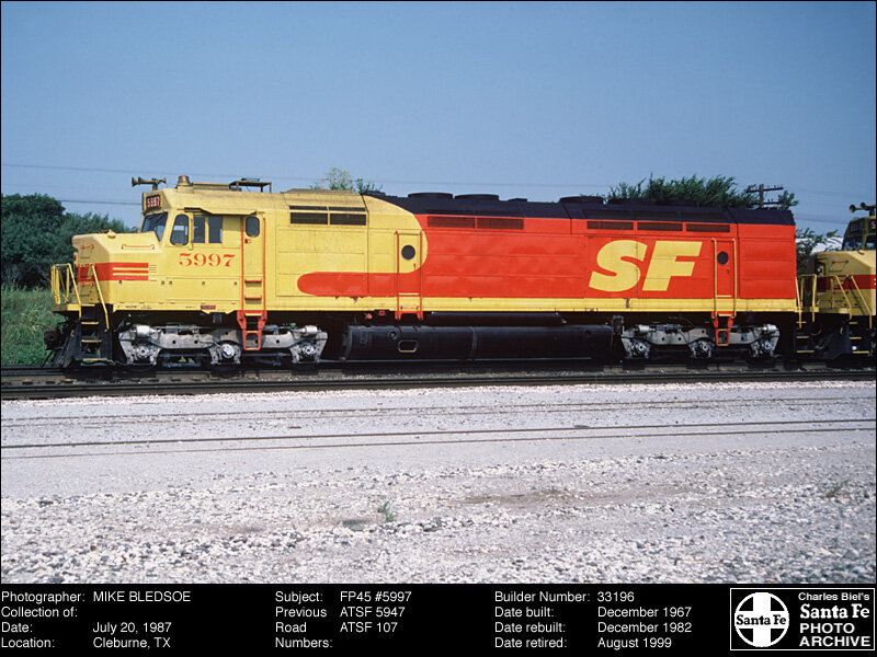 Santa Fe FP45 — Museum of the American Railroad