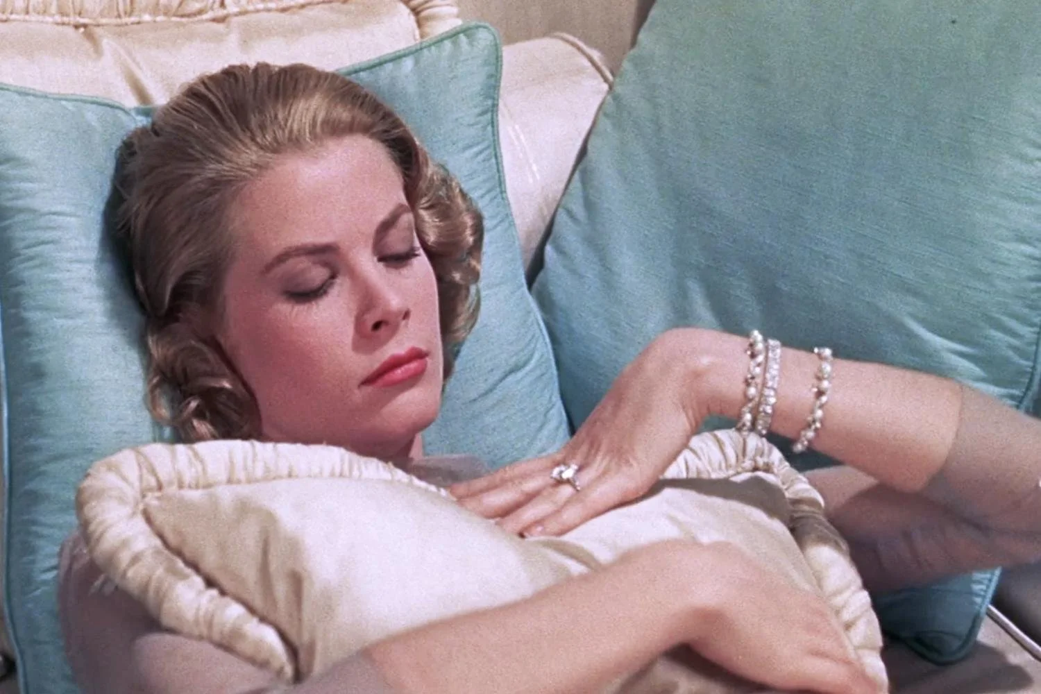 Grace Kelly Engagement Ring - Her Stunning Ring & Fairytale Romance ...
