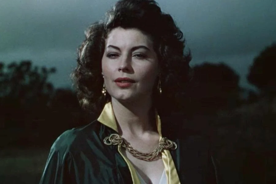 Ava Gardner Fashion in Pandora and the Flying dutchman - Stunning ...