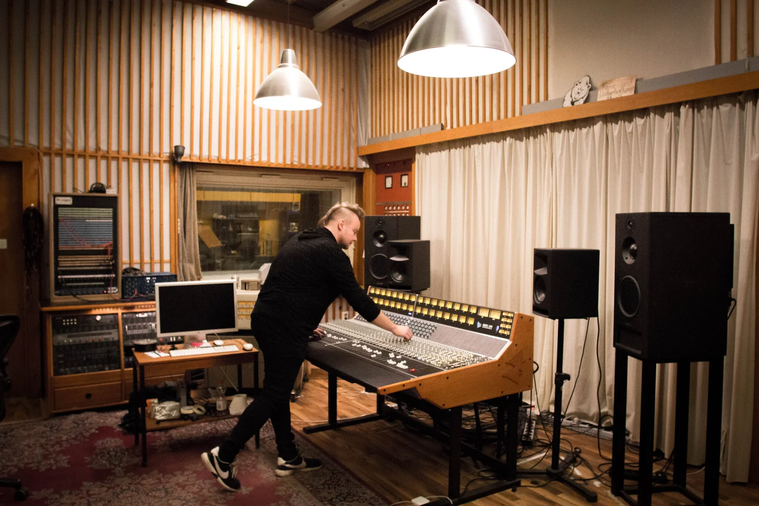 THOMAS GEIGER | SOUND ENGINEER & MUSIC PRODUCER