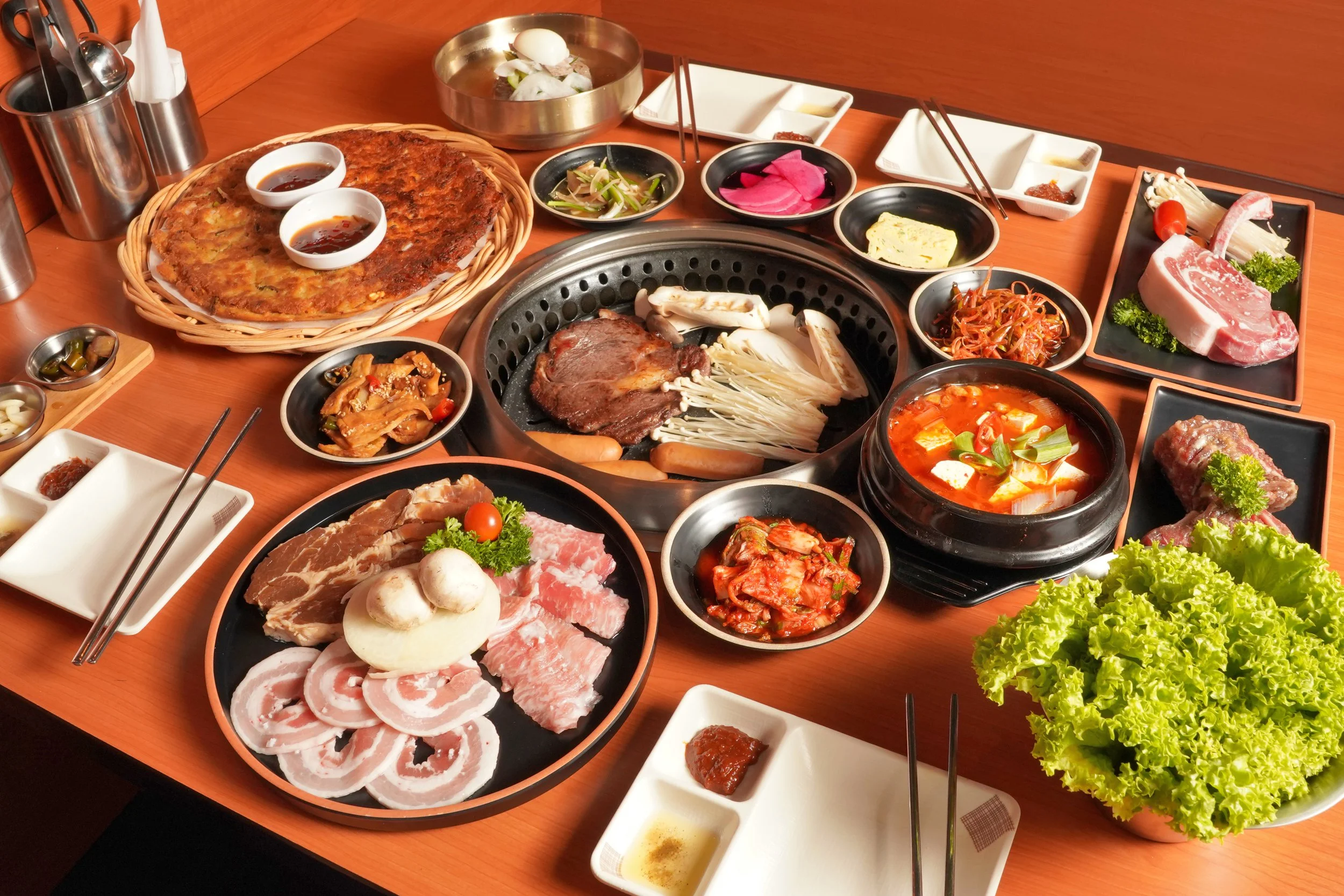 Gallery 3 — Wang Dae Bak KBBQ