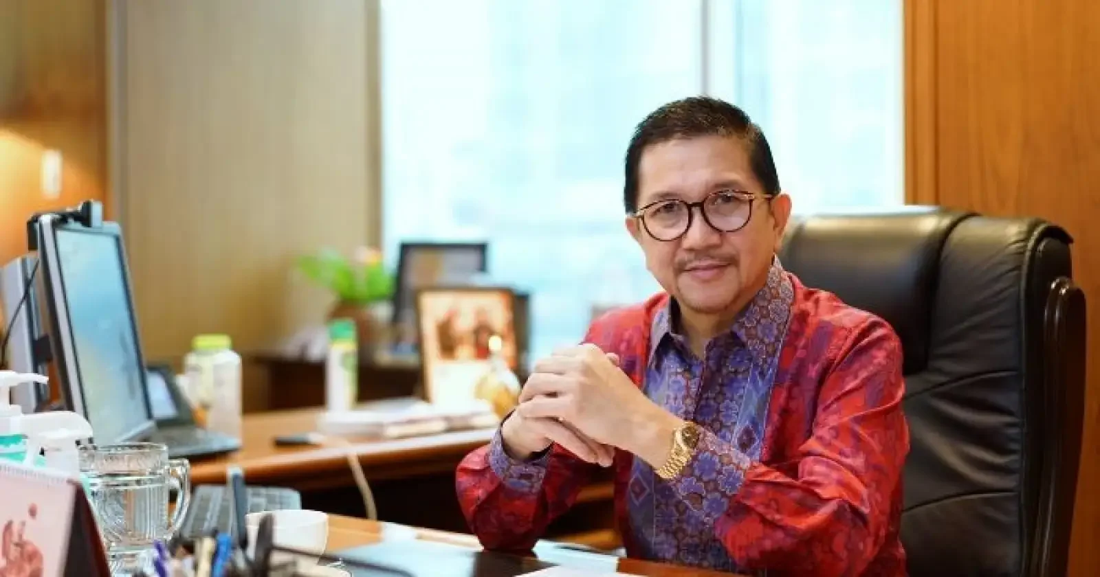 Personal Branding Tony Wenas Presiden Direktur Freeport Indonesia ...
