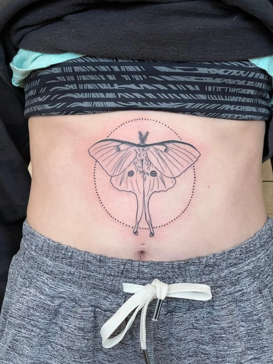 Bear Cunningham, Tattoo Artist, @cunningbearz — red clover tattoo collective