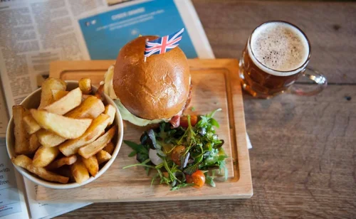 The Rose and Thistle, Rockbourne | Explore & Dine Today