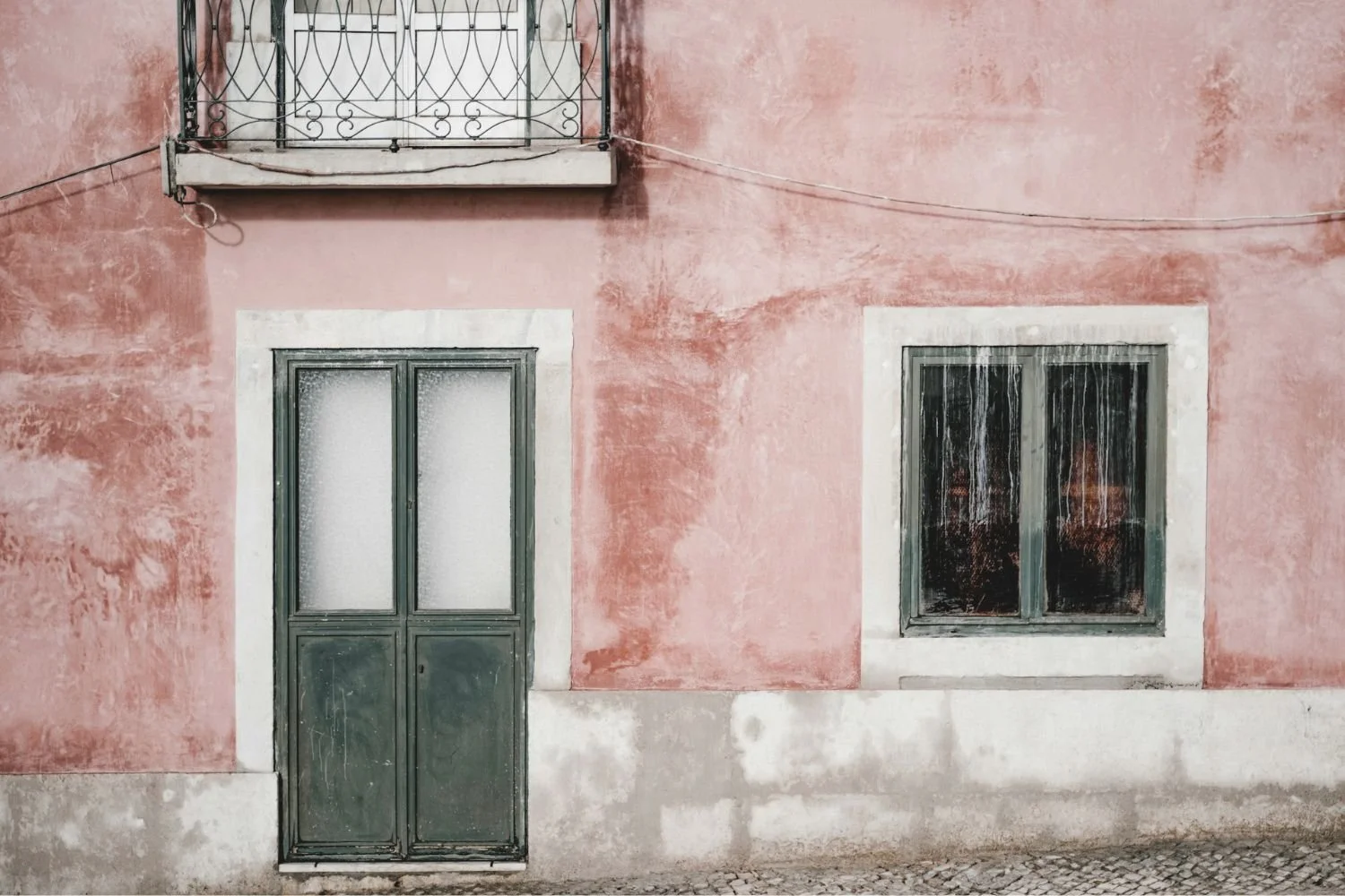 Four big reasons why people ghost in intimate relationships | Alchemy ...